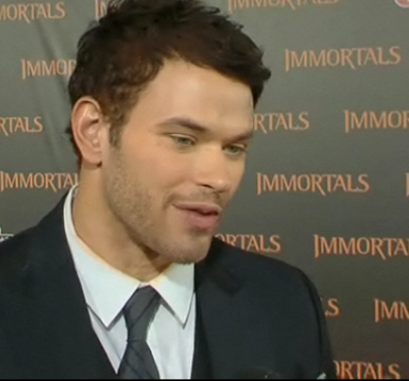 Kellan Lutz Hits the CMAs With How he'll Spend His Final Twilight Hours ...